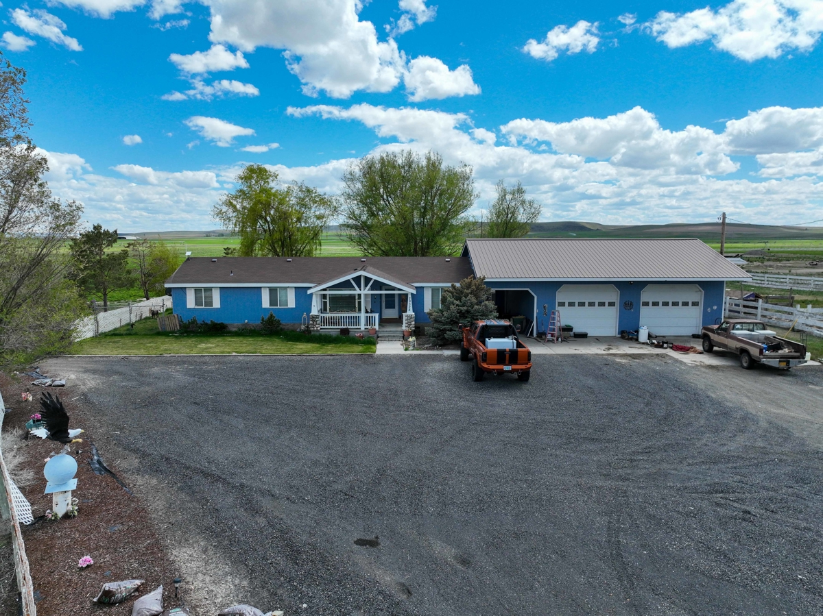 Eastern Oregon Carpenter Pivots